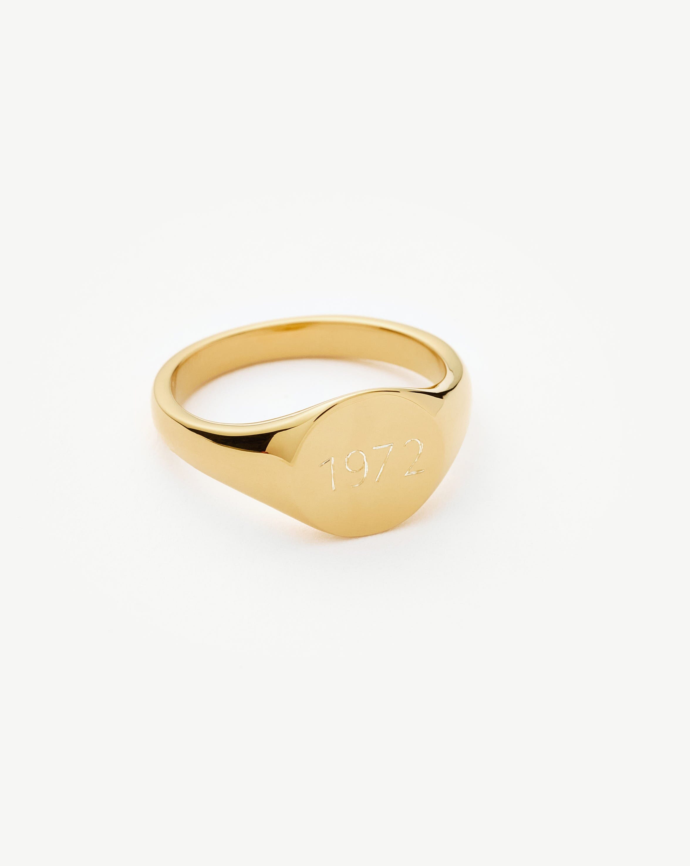 Engravable Round Signet Ring | 18k Gold Vermeil | Missoma