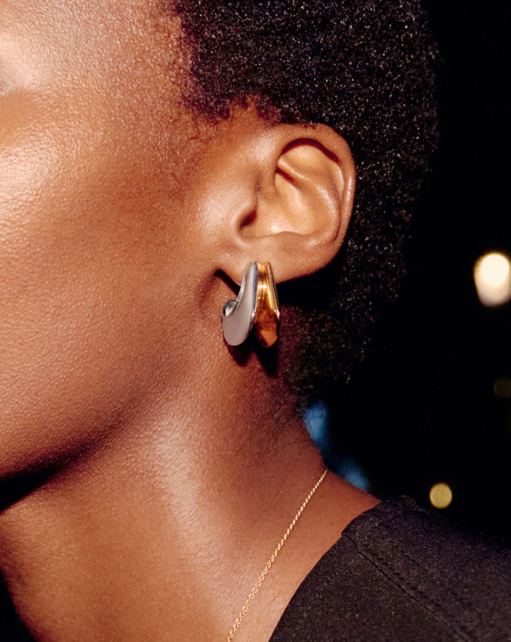 Hera Dome Double Ridge Medium Hoop Earrings | Gold & Silver | Missoma