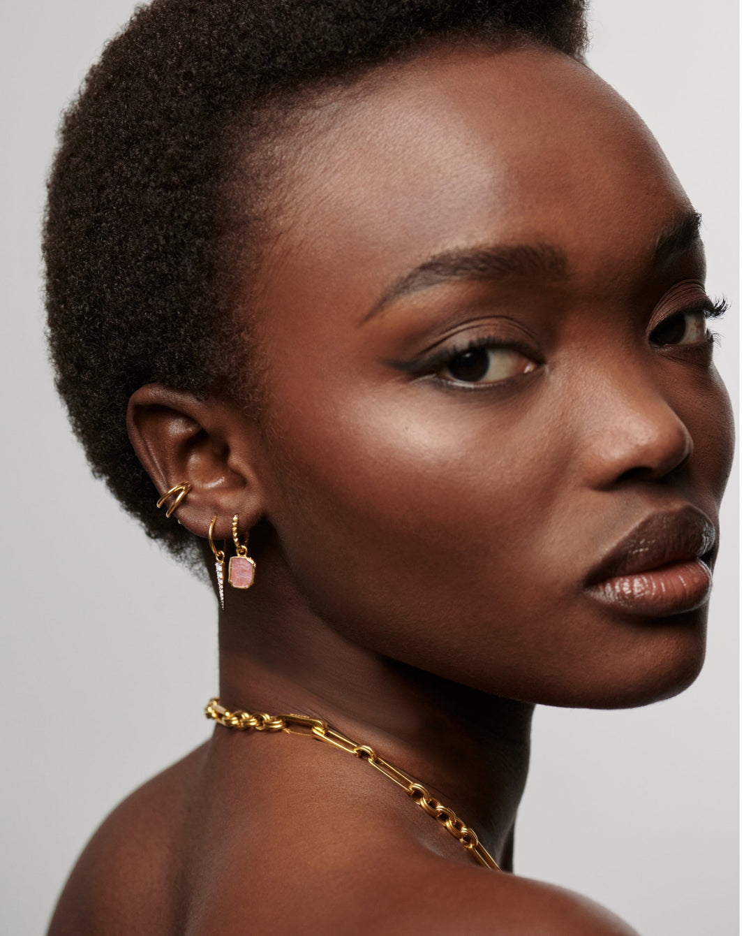 Hoop Earring Size Guide | Find Your Hoop Size | Missoma US