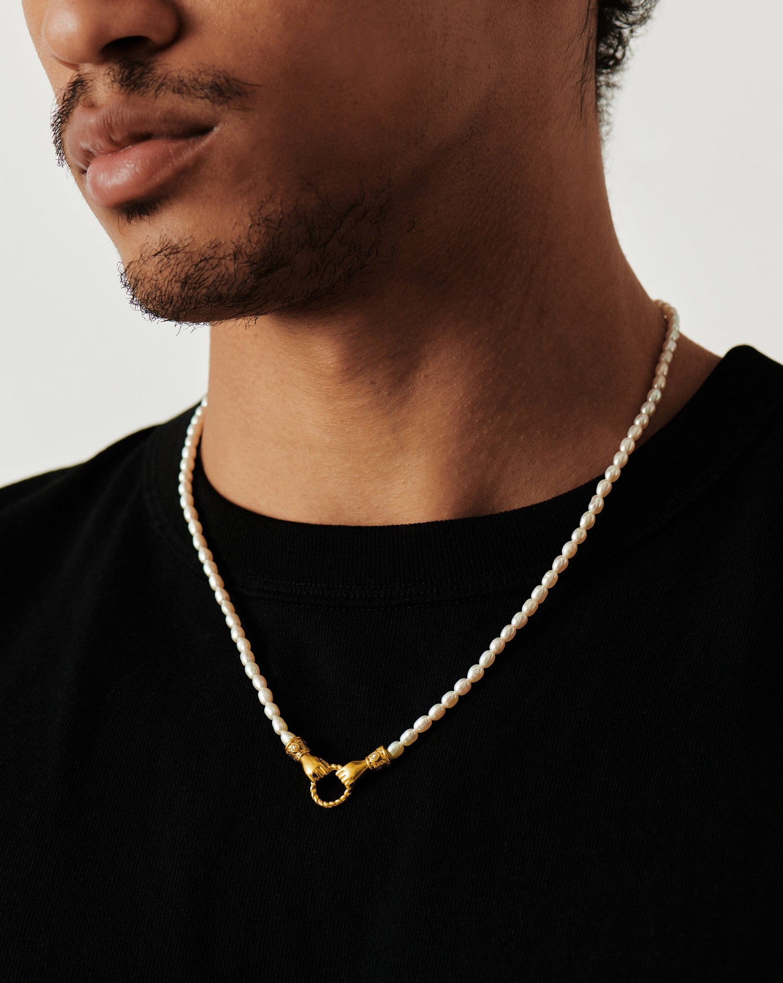 Harris Reed Medium In Good Hands Pearl Pendant Necklace Necklaces | Missoma